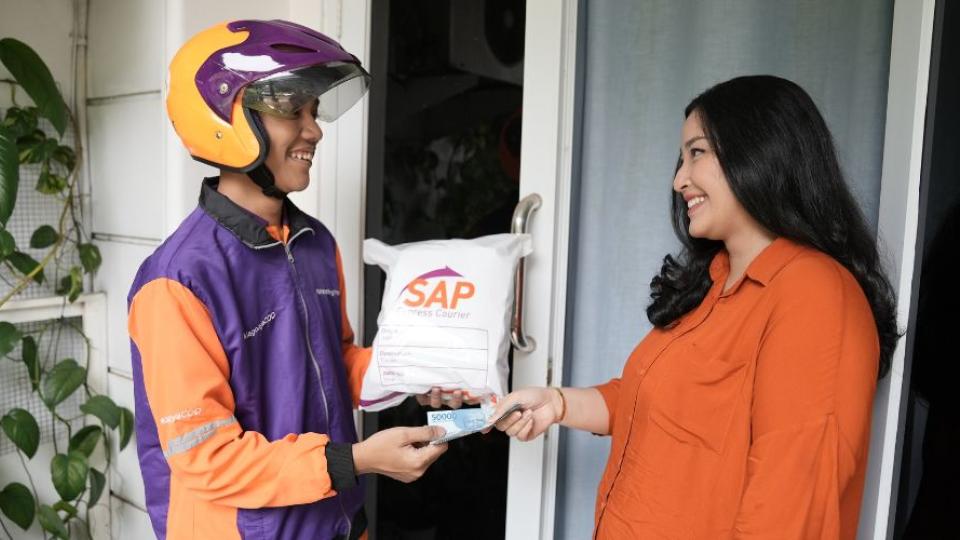 Paket Sering Ditolak? Pilih SAP Express COD, Jagonya COD!